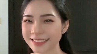 It turns out... 原來 @yiyuan_223 #short Hot Teacher Nina 💕🔥 - Bstation